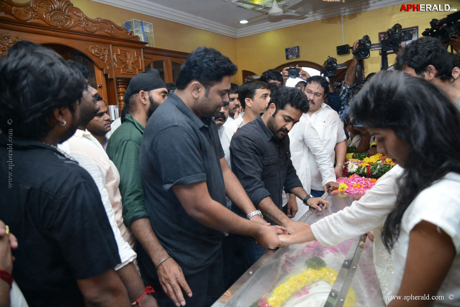 Srihari Condolence Photos 2