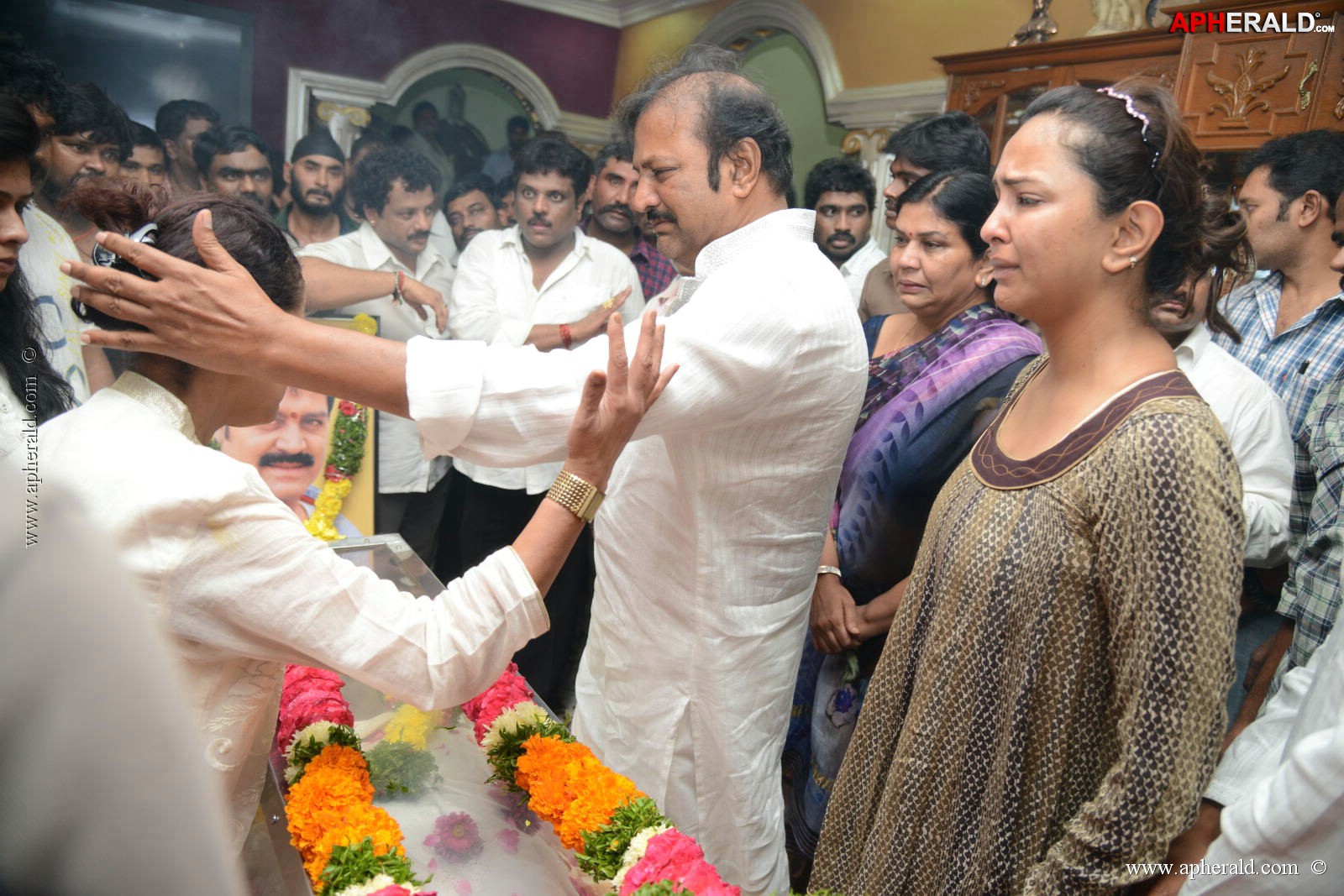 Srihari Condolence Photos 2