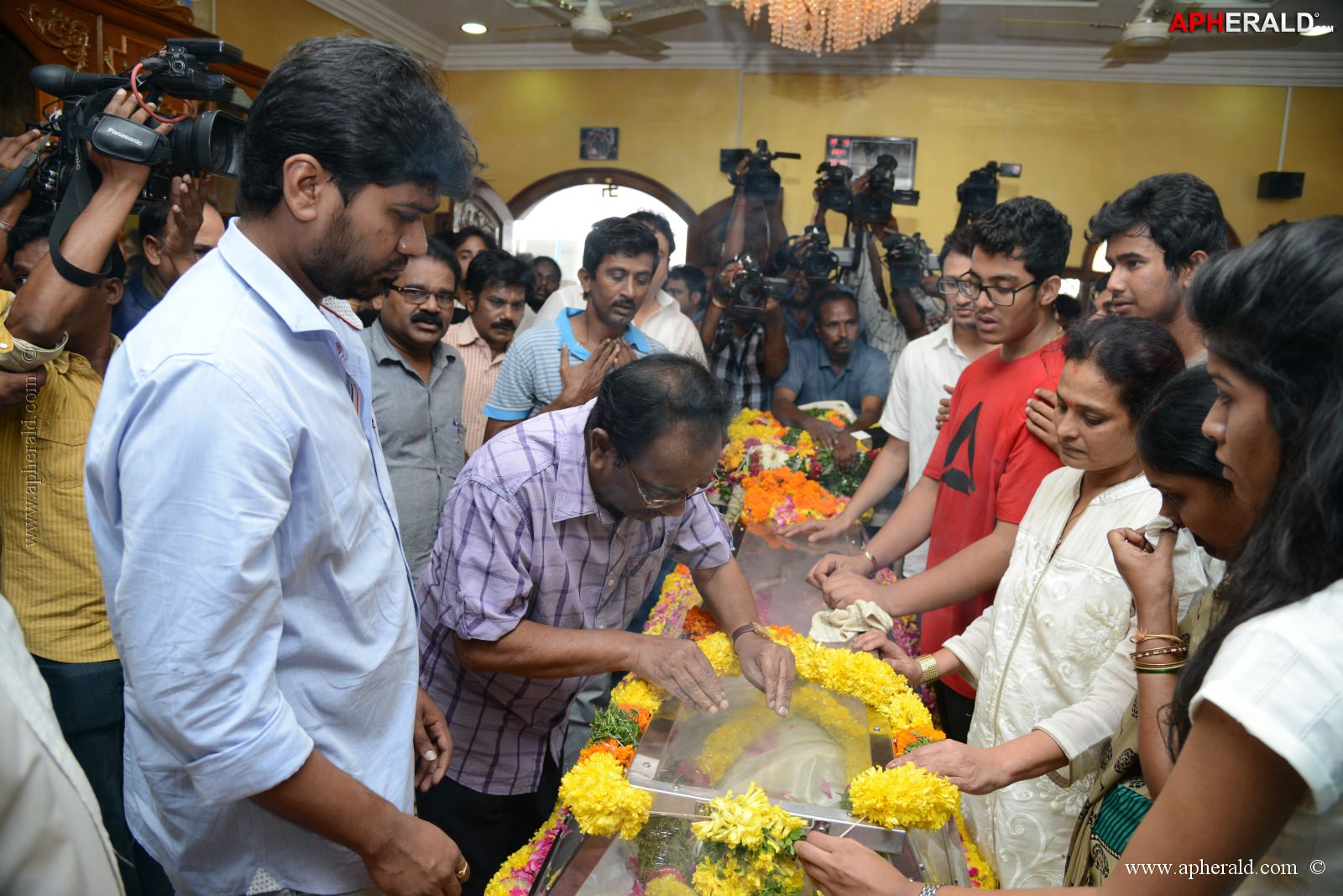 Srihari Condolence Photos