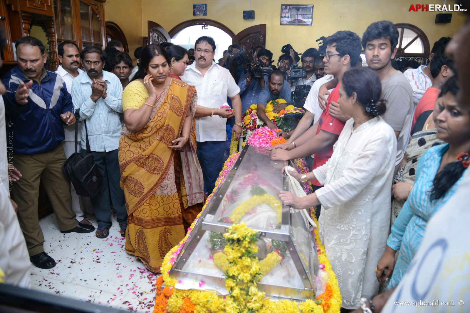 Srihari Condolence Photos