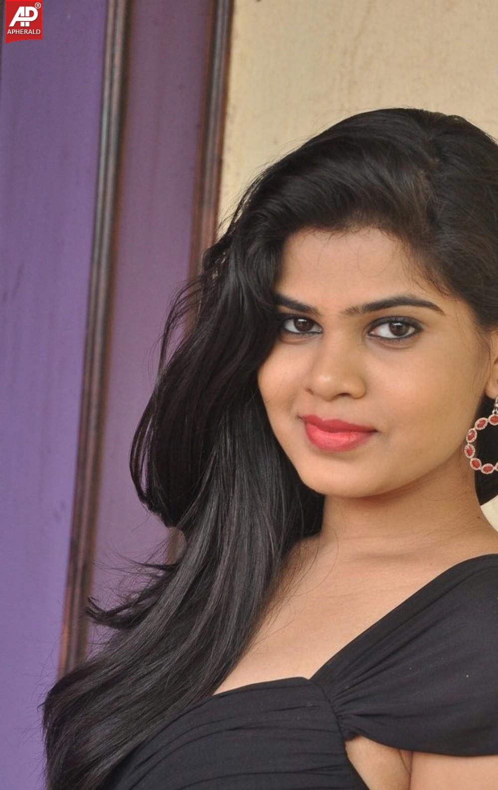 Alekhya New Hot Stills