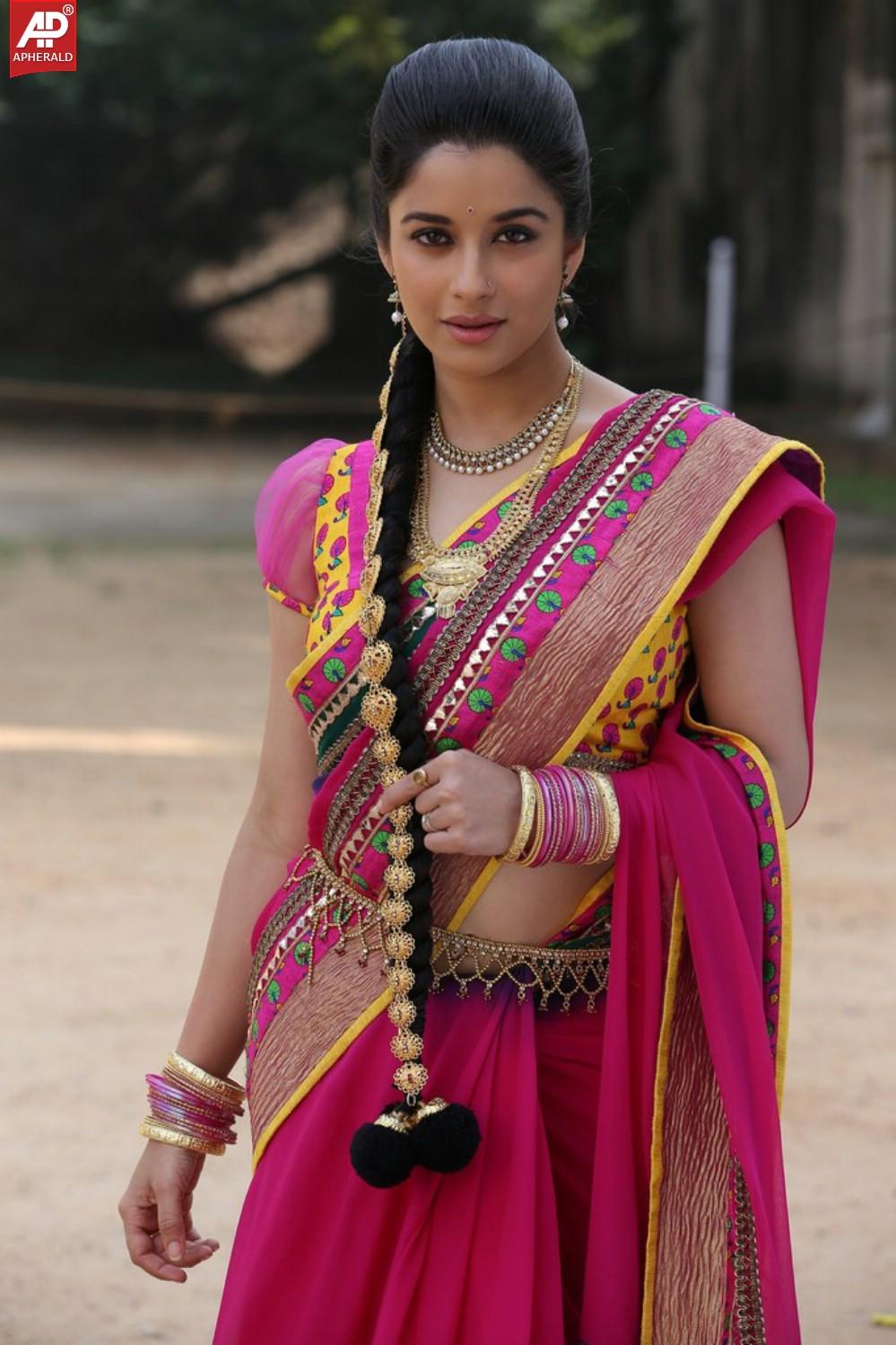 Madhurima Hot Stills in Kotha Janta