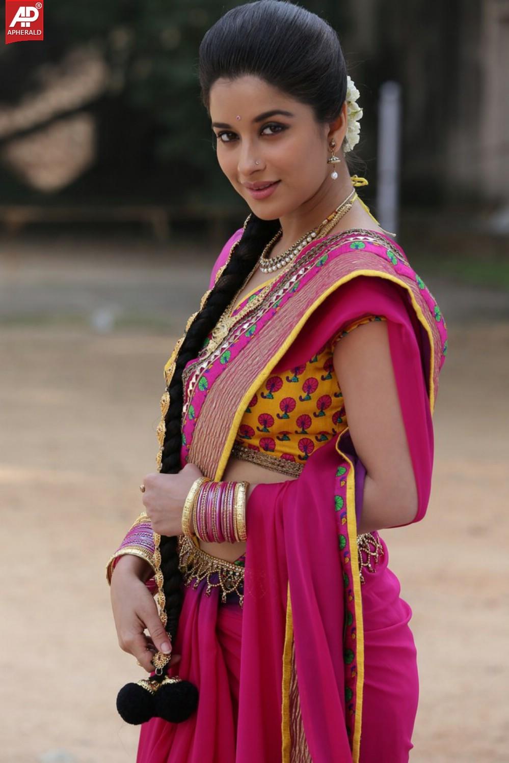 Madhurima Hot Stills in Kotha Janta