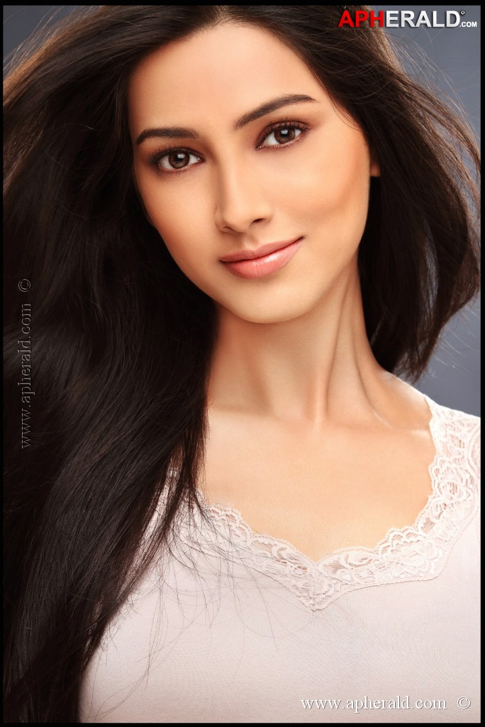 Pallavi Subhash Hot Stills