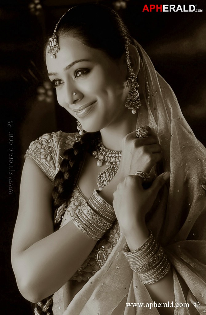 Pallavi Subhash Hot Stills