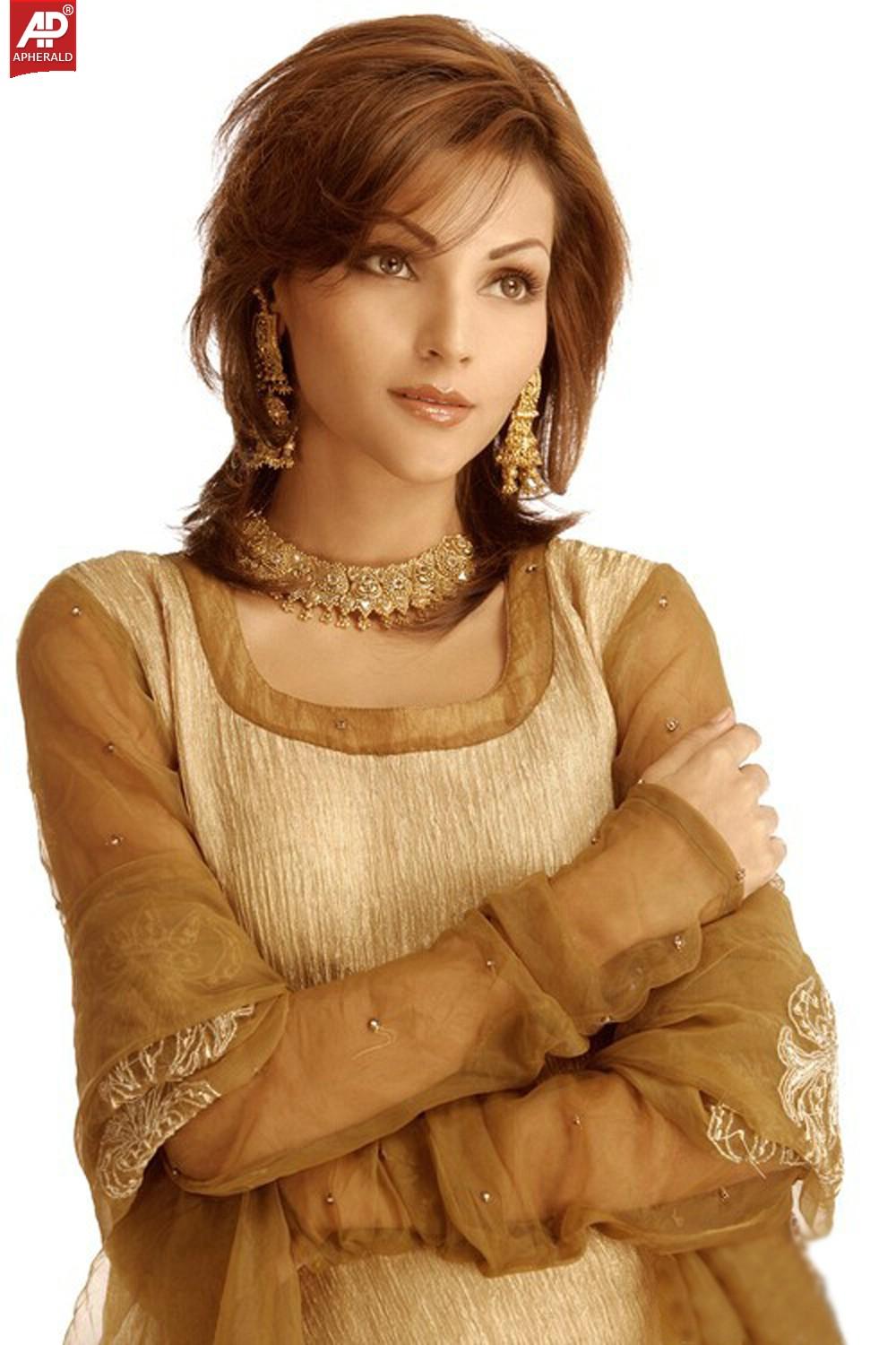 Riya Bamniyal New Hot Stills