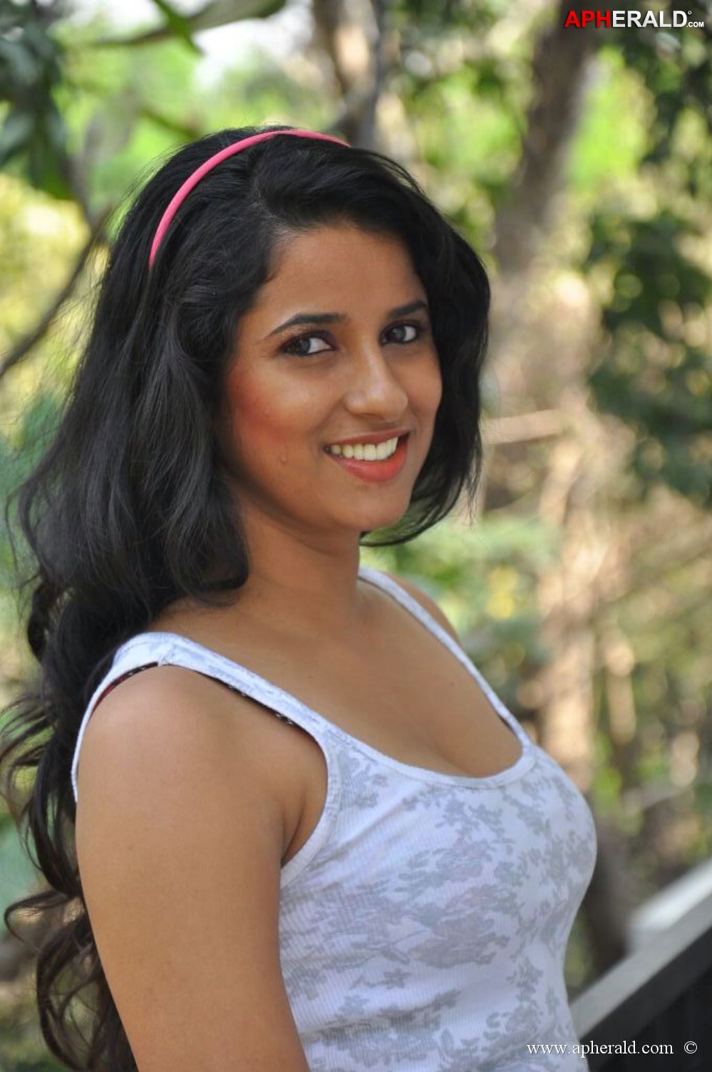Sravya Reddy Hot Photos
