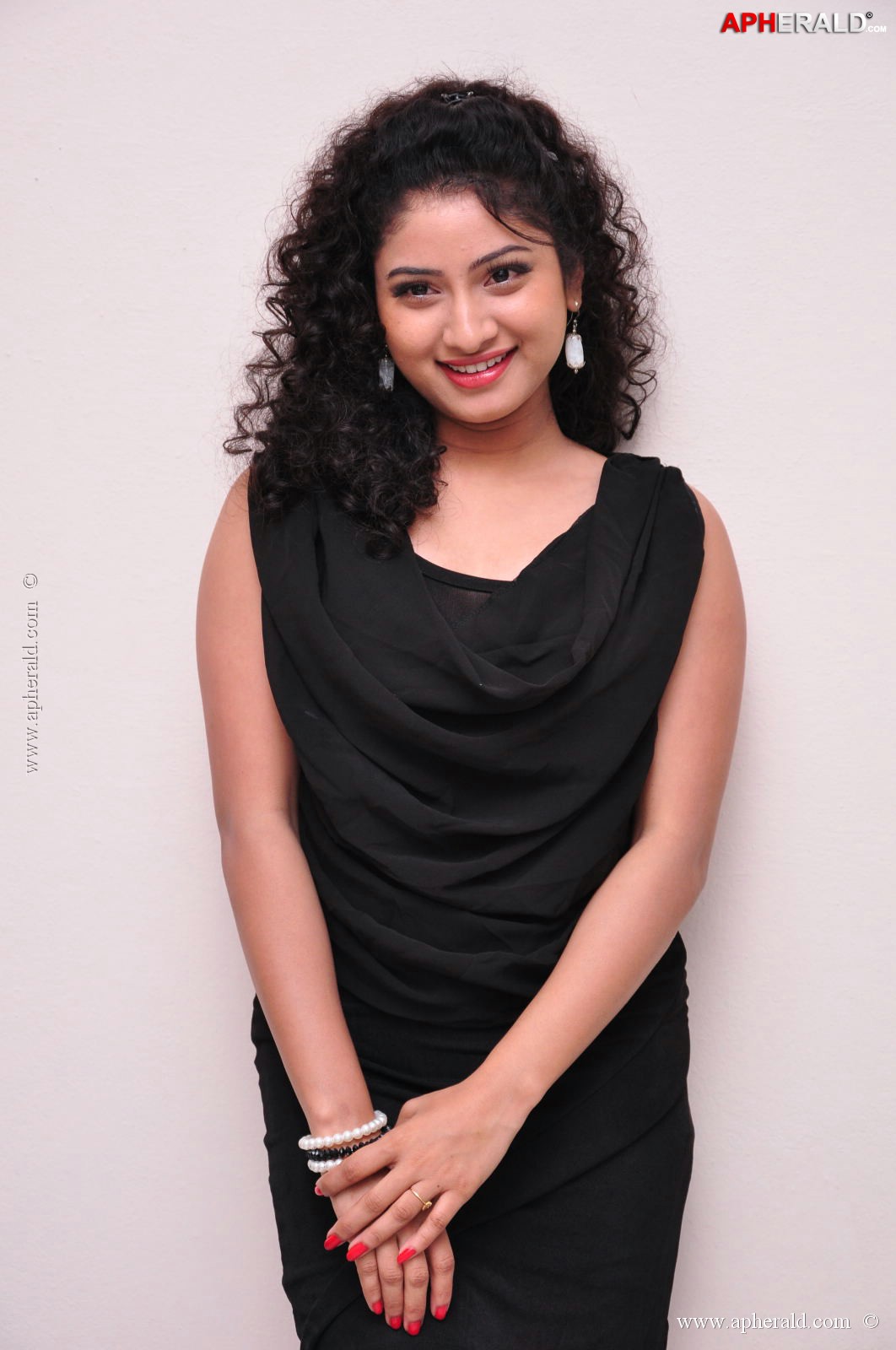 Vishnu Priya Spicy Stills