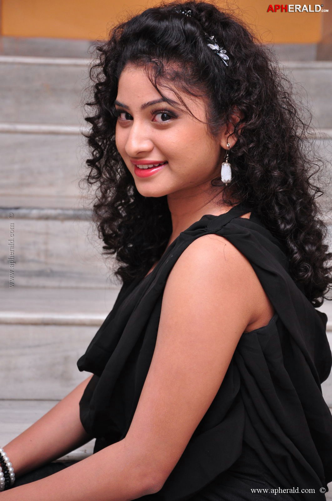Vishnu Priya Spicy Stills
