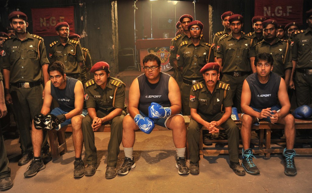 Aa Aiduguru Athade CM Movie Stills