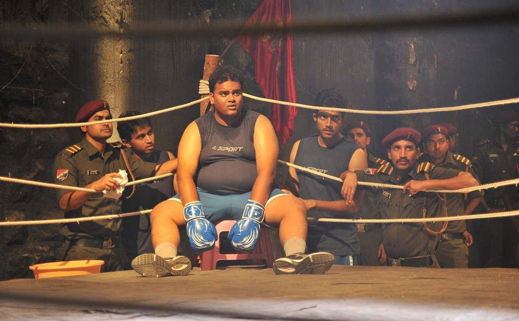 Aa Aiduguru Athade CM Movie Stills