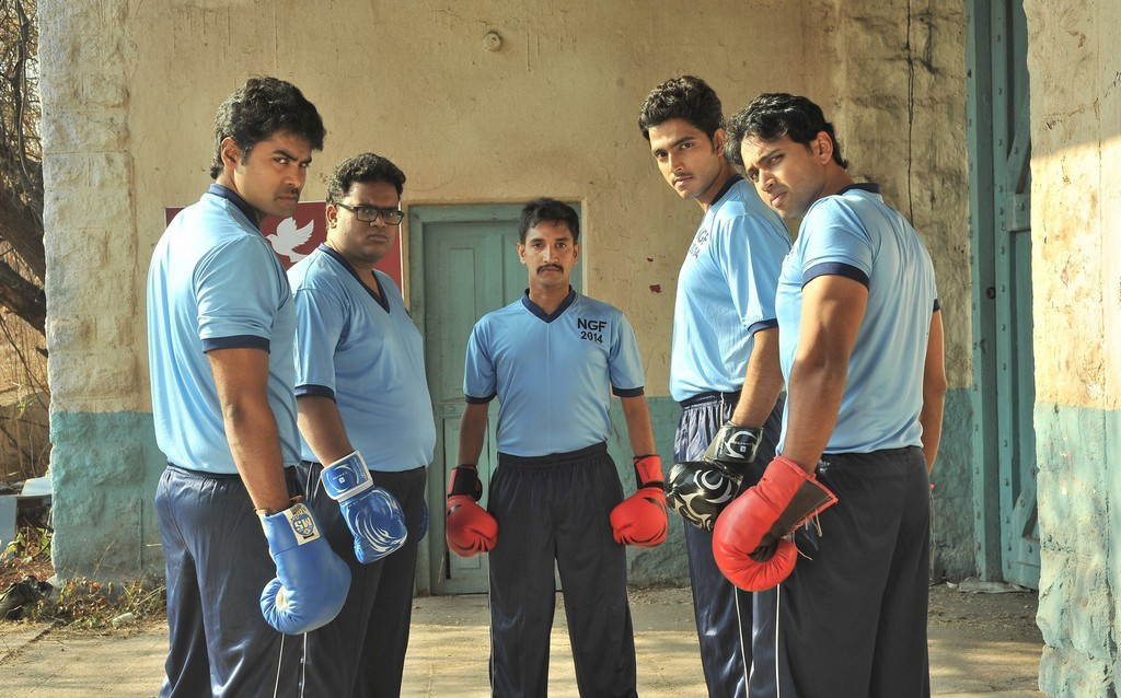 Aa Aiduguru Athade CM Movie Stills