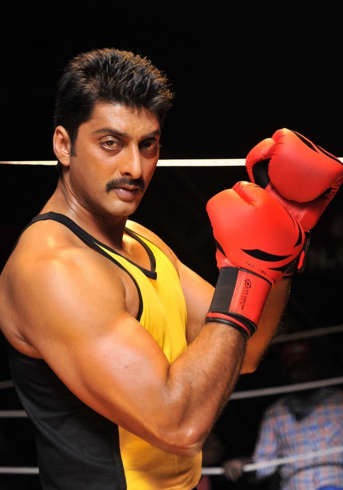 Aa Aiduguru Athade CM Movie Stills