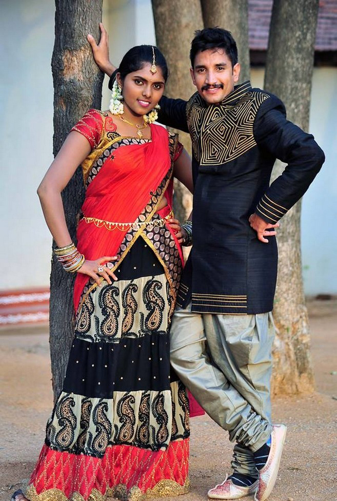 Aa Aiduguru Athade CM Movie Stills