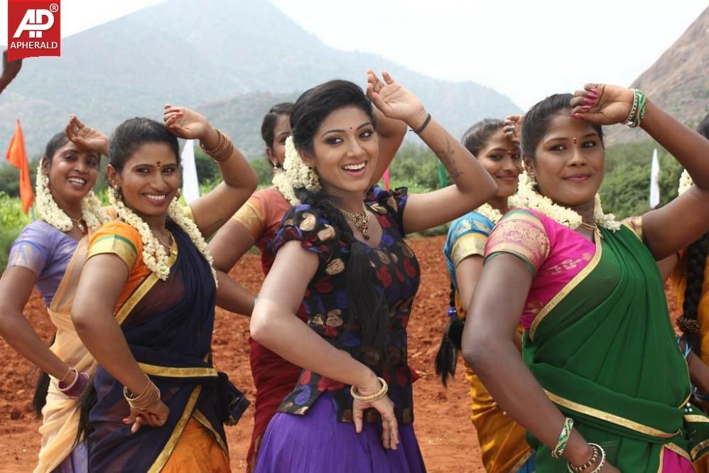 Aalamaram Movie New Stills