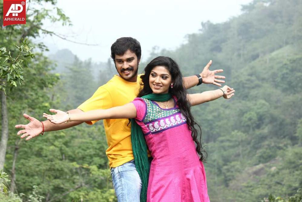 Aalamaram Movie Stills