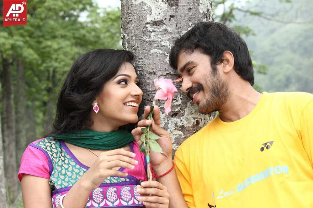 Aalamaram Movie Stills