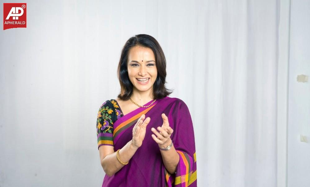 Amala Uyirmei Zee Tamil Serial Stills