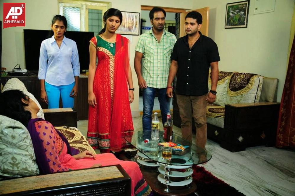 Ammayi Devadas Ayete Movie Latest Stills