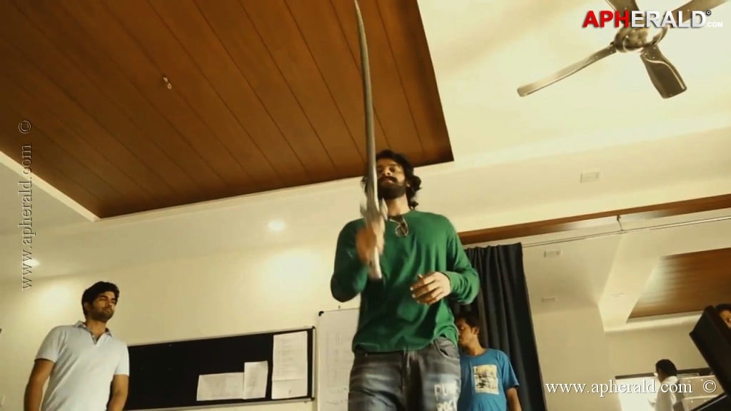 Bahubali Movie 1st Look n Making Stills