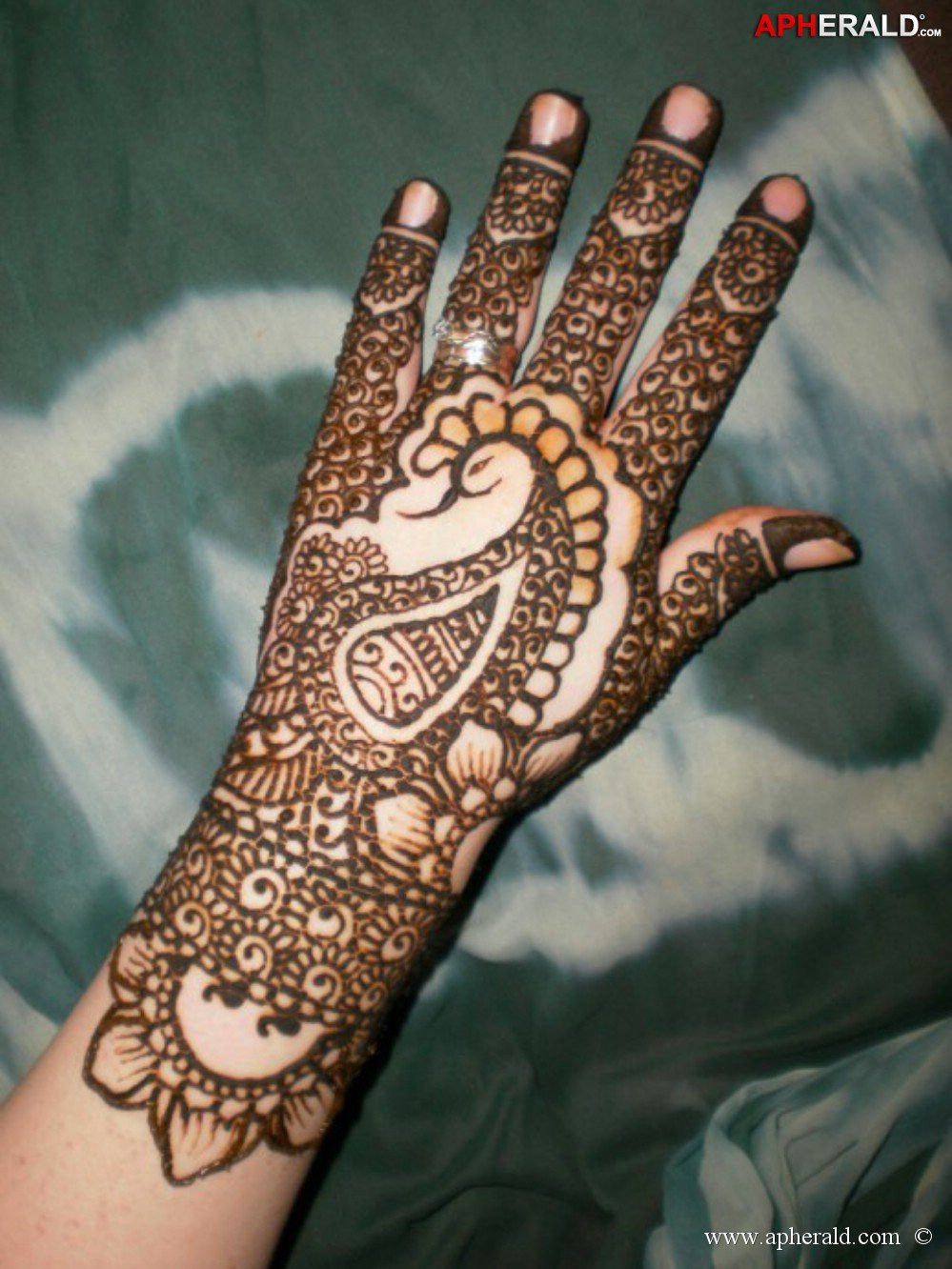 best mehndi designs in india