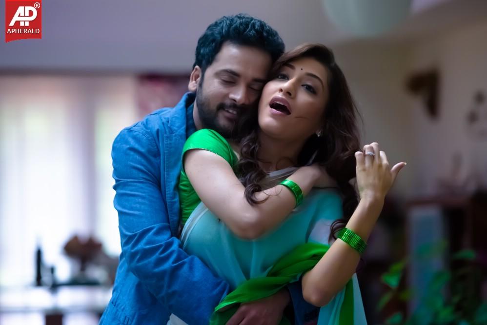 Boochamma Boochodu Movie Pics