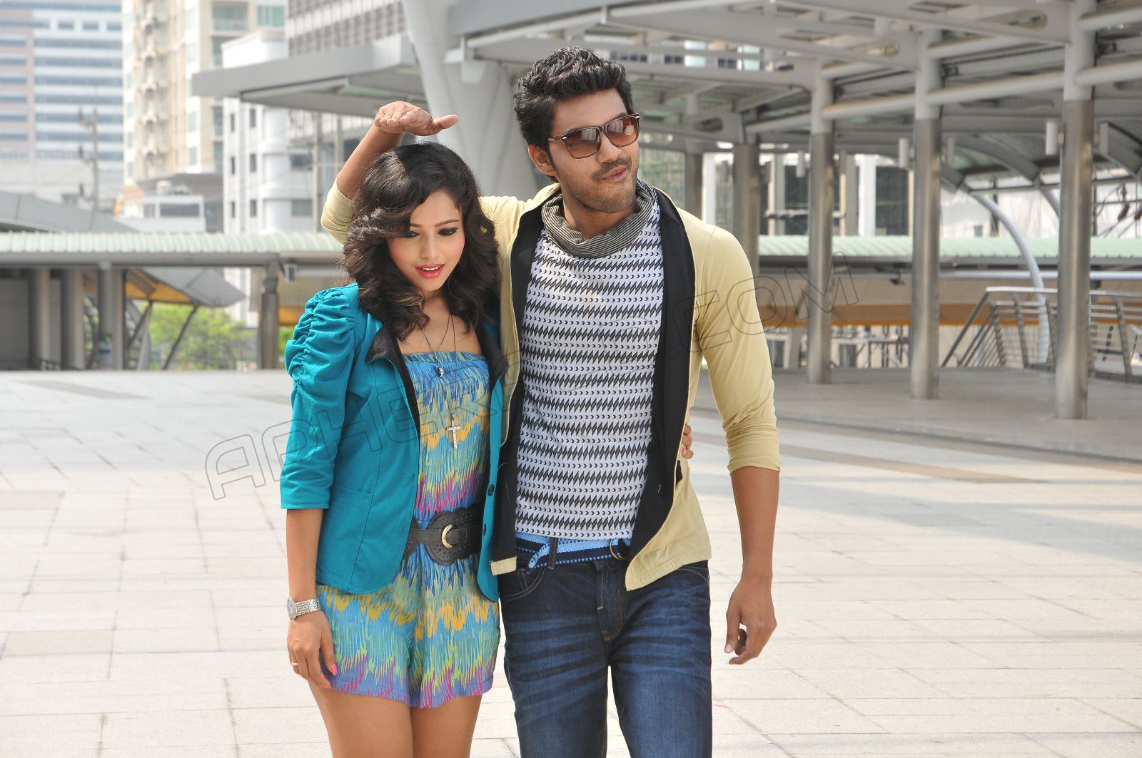 Chandrudilo Vude kundelu Movie Stills