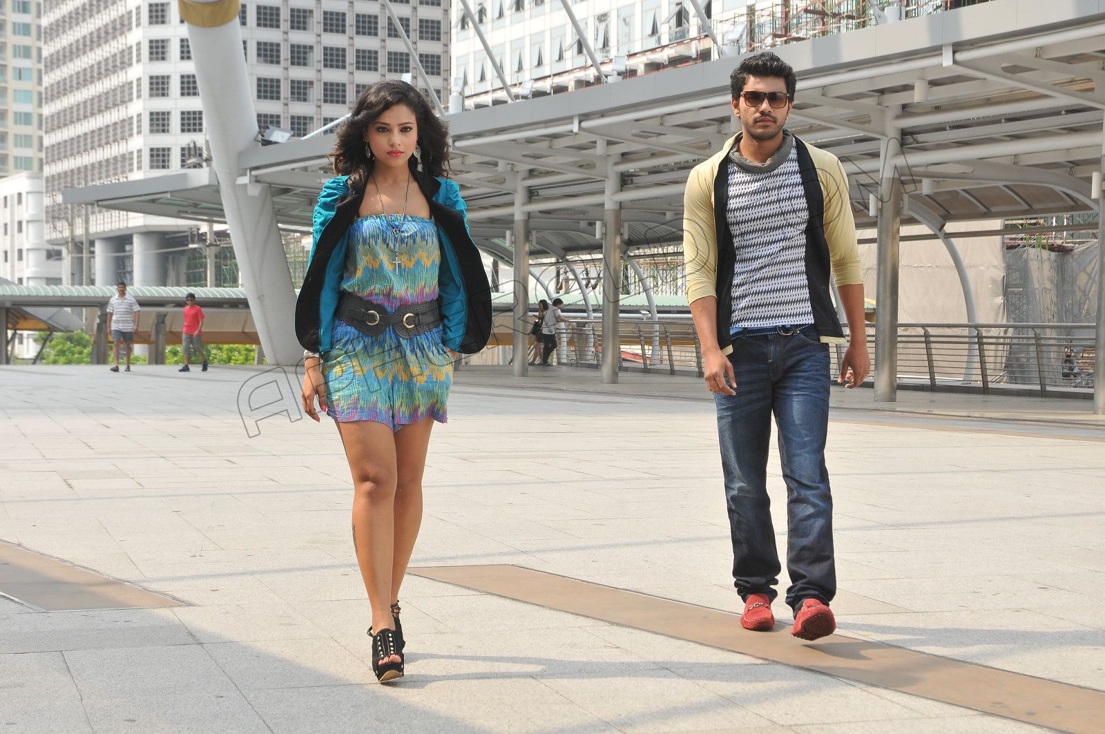 Chandrudilo Vude kundelu Movie Stills