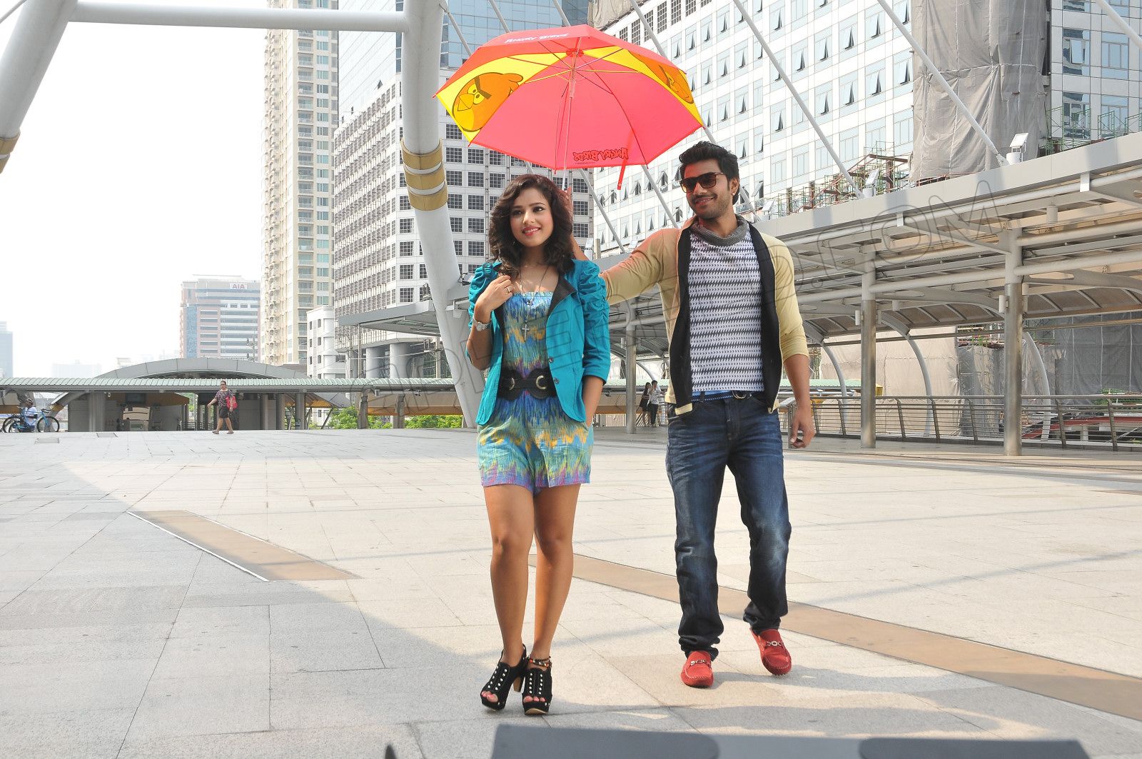 Chandrudilo Vude kundelu Movie Stills
