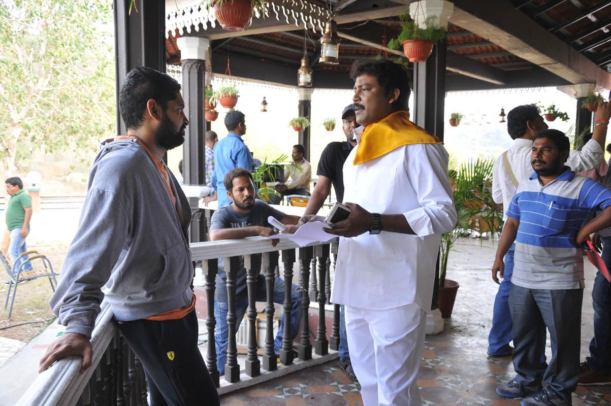 Dongaata Working Stills