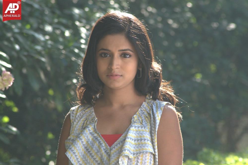 Golden Chance Movie Stills