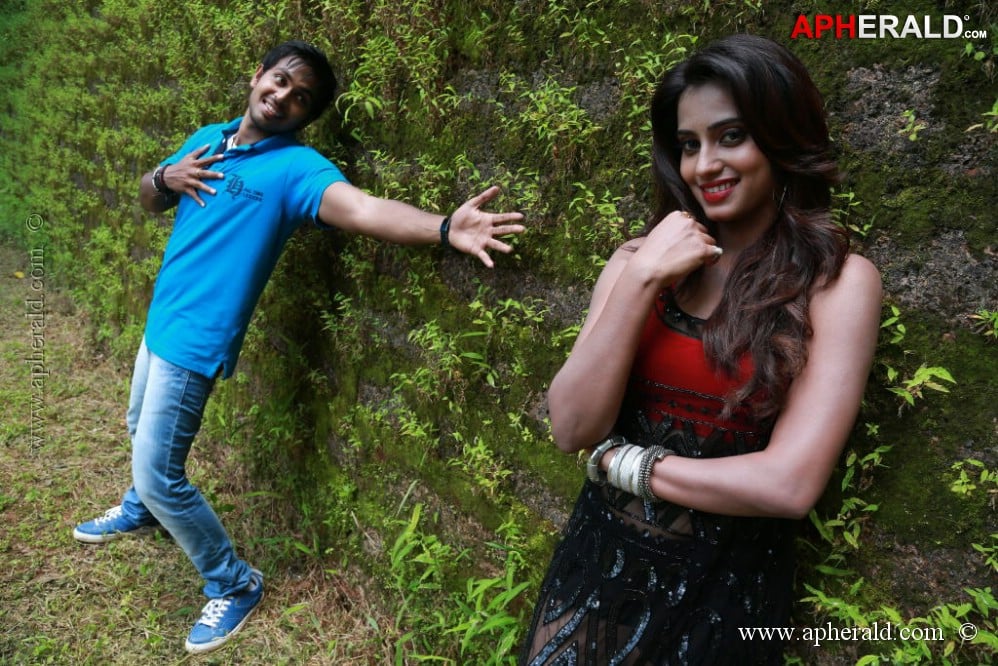 Green Signal Movie Hot Stills