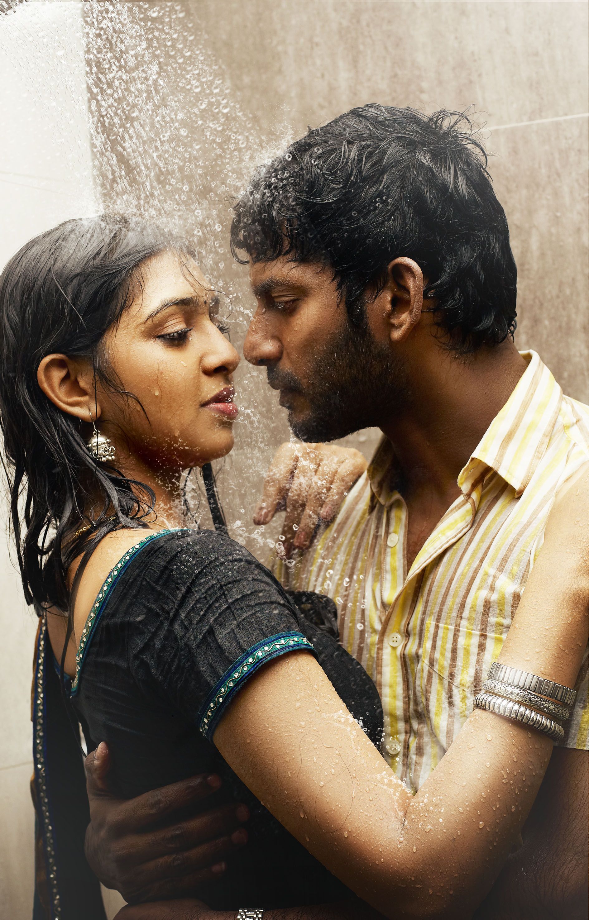 Indrudu Stills n Wallpapers