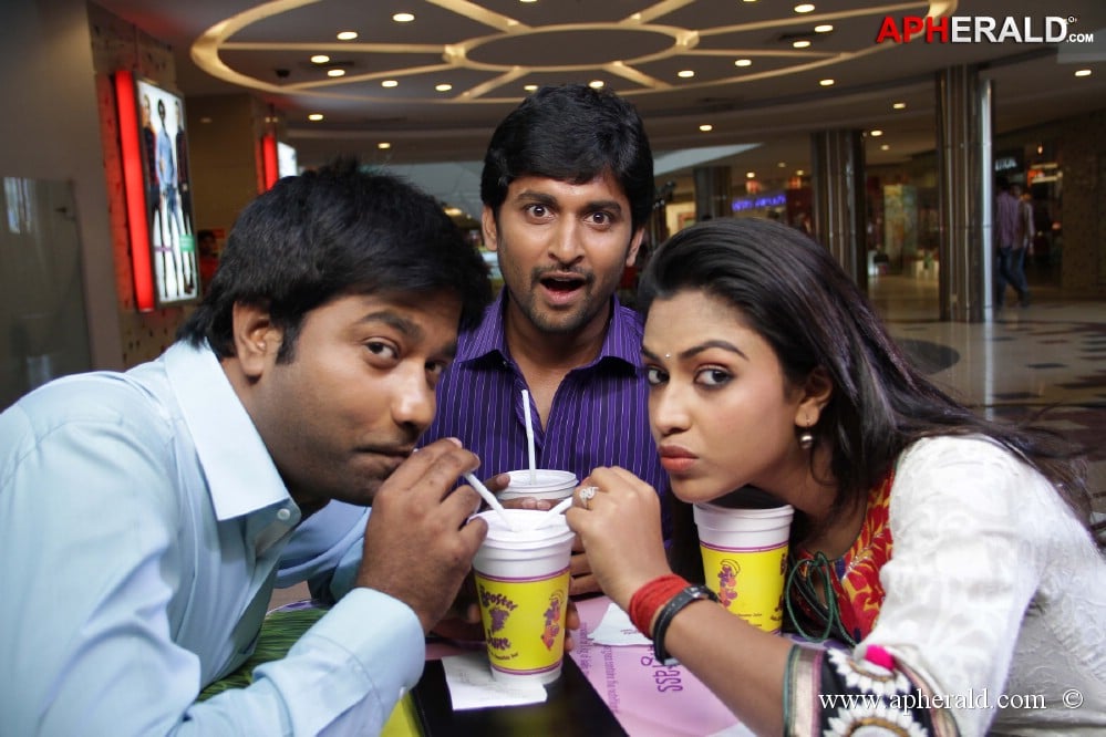 Jendapai Kapiraju Movie Pics