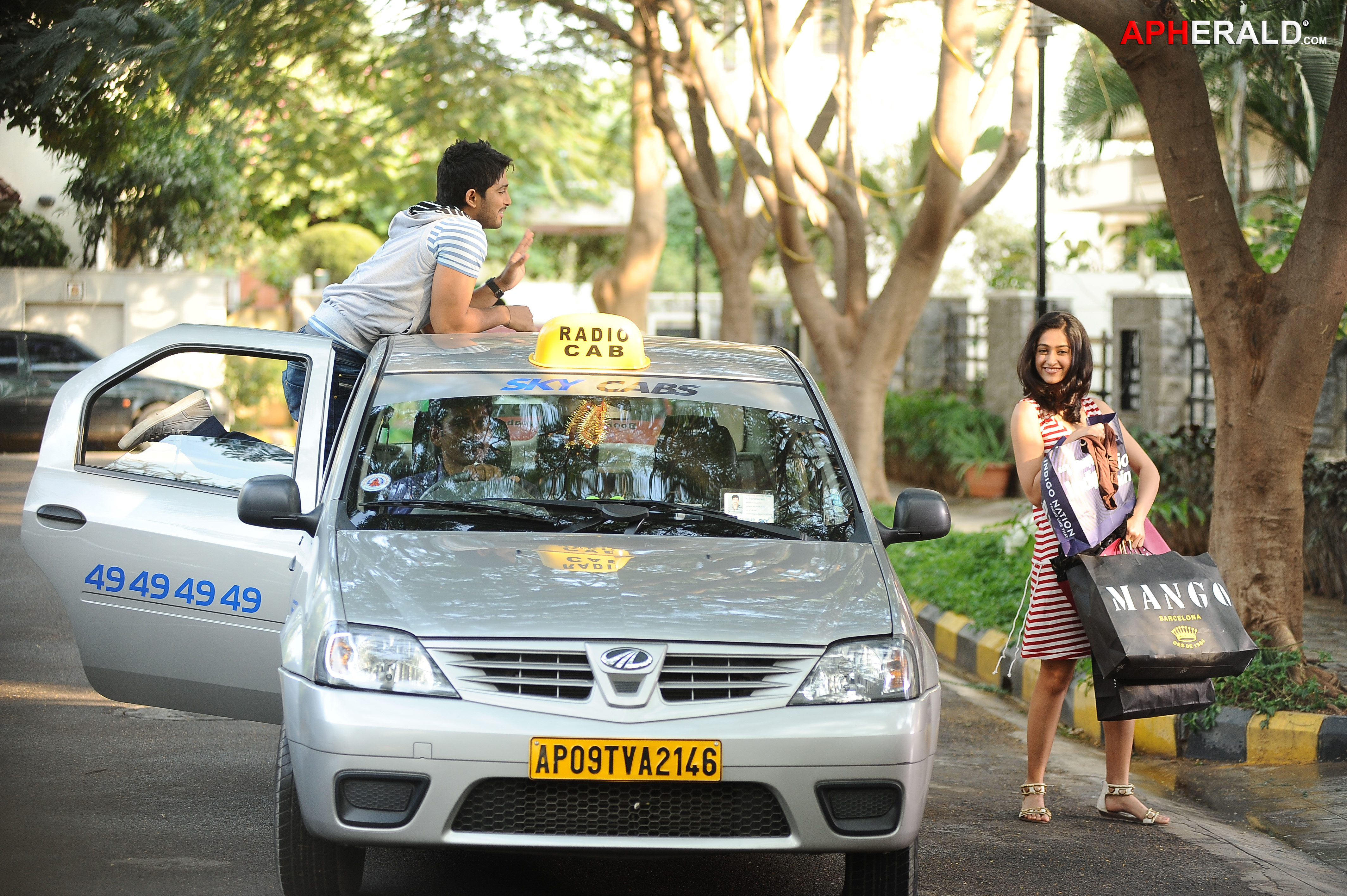 Julayi Movie Wallpapers