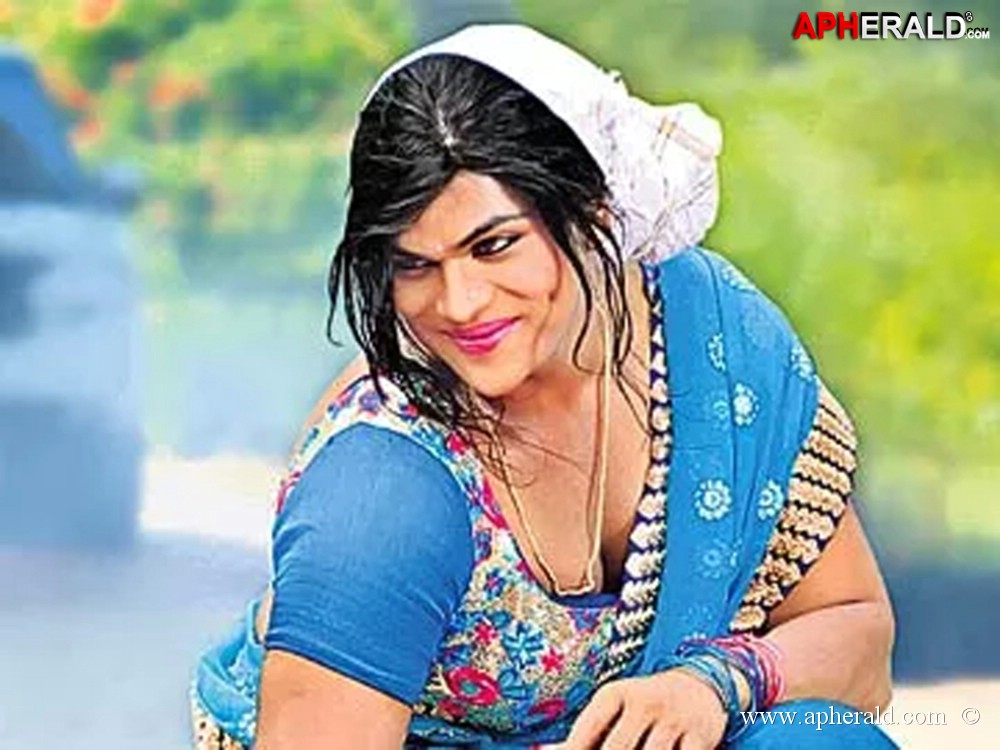 Manoj Lady Getup at pandavulu pandavulu thummda movie