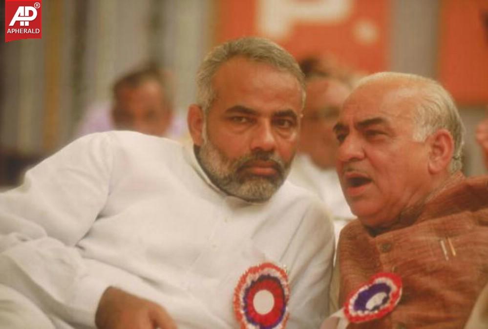 Modis Unseen Pictures