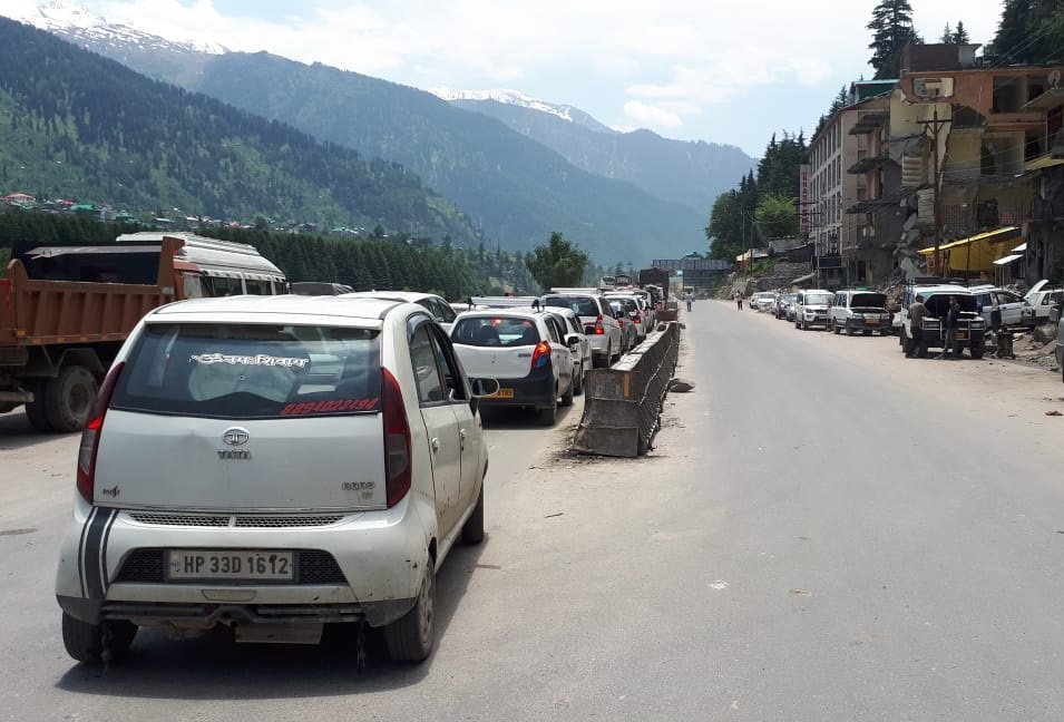 Visuals Of Vehicular Traffic Jam On Leh Manali Highway