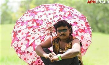 Sunil Comedian Six Packs