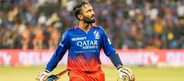 Dinesh Karthik RETURNS To RCB As Batting Coach