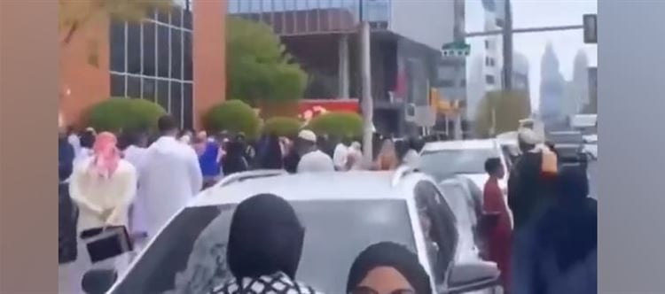 Muslims Shut Down Streets By Praying In Middle of Streets I