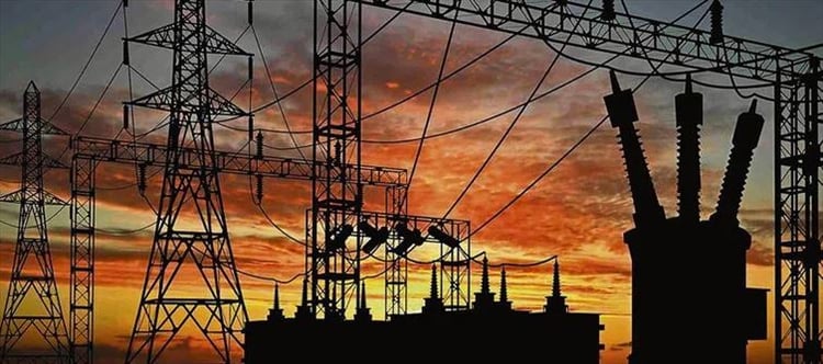 Telangana - Power staff bear the brunt of power outages