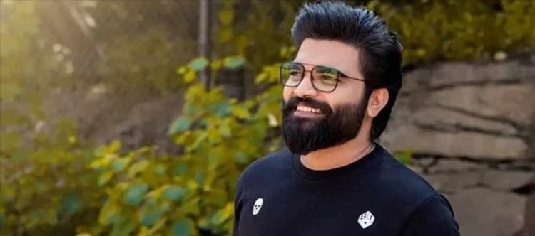 Anchor Pradeep To Marry Longtime GF?
