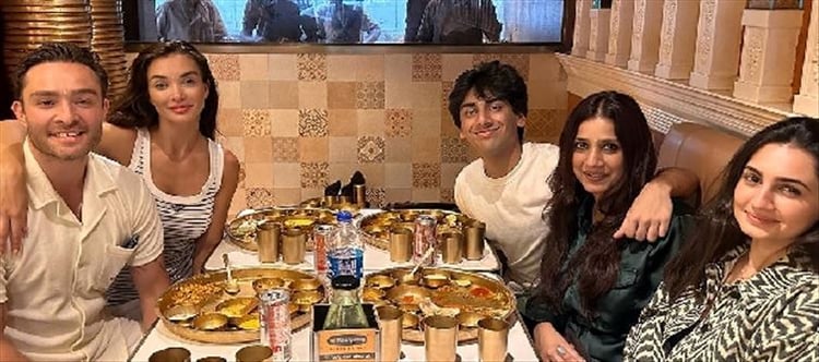 Ashvini Yardi Shares A Post On Having Good Time With Amy Ja