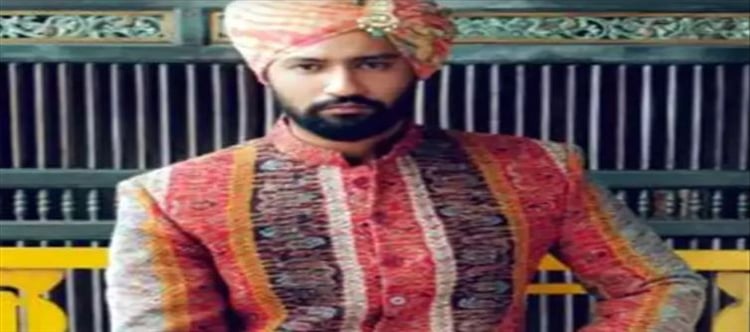 Sehra Bandi ceremony of Vicky Kaushal begins