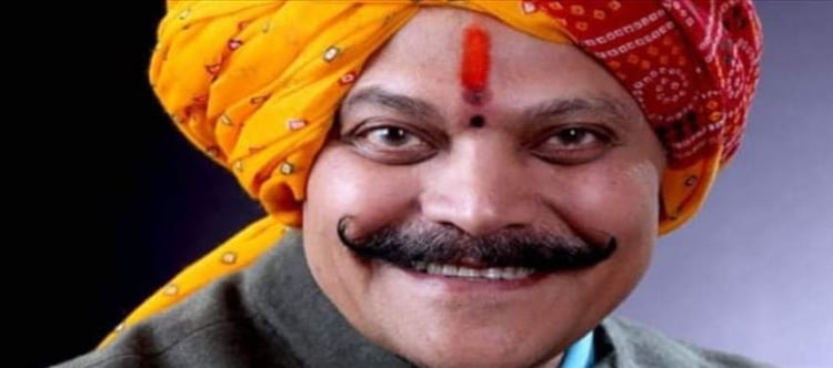 Congress leader Ramesh Saxena claims, 1000 acres of land wi