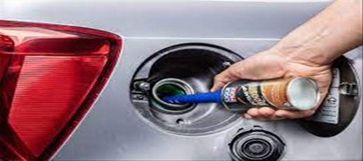 Advantages & disadvantages adding fuel additives to car or