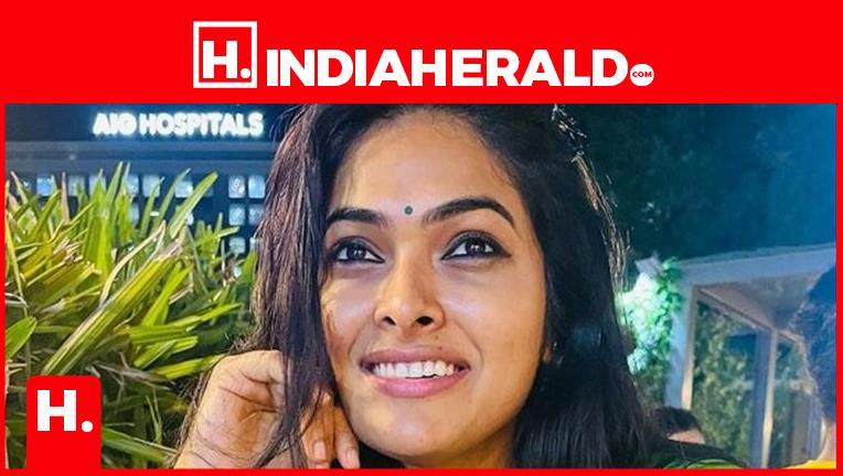 Divi Vadthya latest Traditional Photos