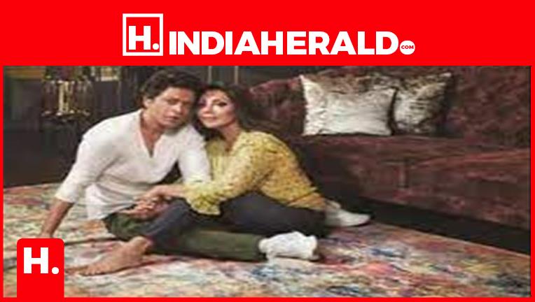 Gauri Khan shows with silver jug and tray