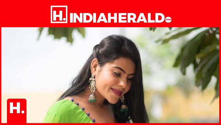 Nivisha Kingkon Photos In Instagram